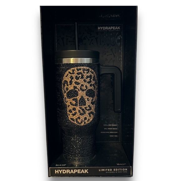 Hydrapeak | Kitchen | Hydrapeak Skull 4oz Voyager Cheetah Print Bling ...